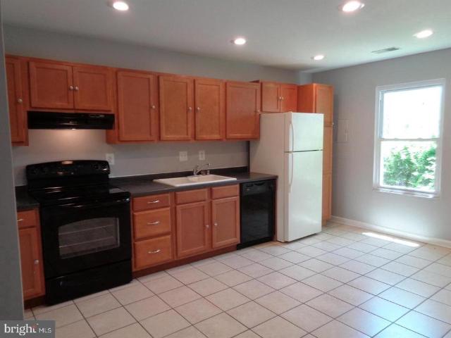 612 Kittendale Circle