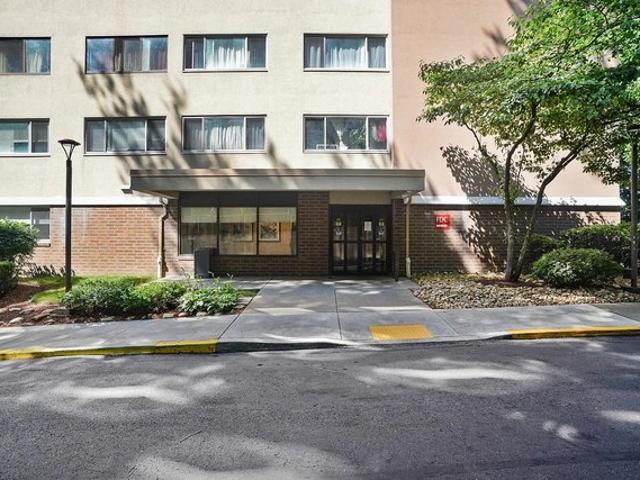 612 Hillsboro St, Pittsburgh, PA 15204