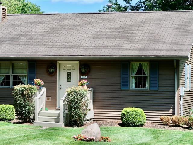 612 Latonka Dr