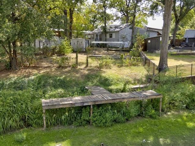 612 Legendary Ln, Gun Barrel City, TX 75156