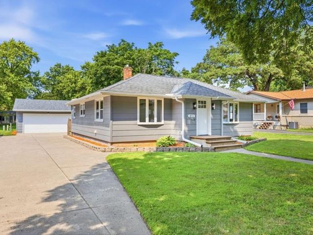 612 Lynn Rd SW, Hutchinson, MN 55350