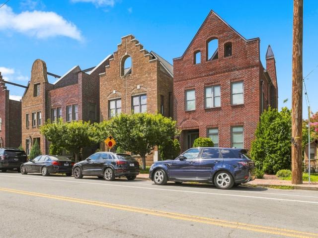 612 Monroe St