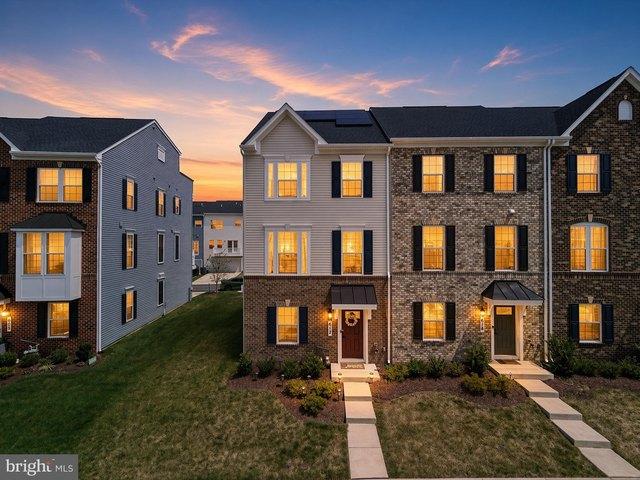 612 Maple Lawn Dr, Bowie, MD 20716