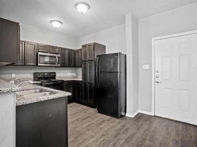 612 Meadow View Court # 101