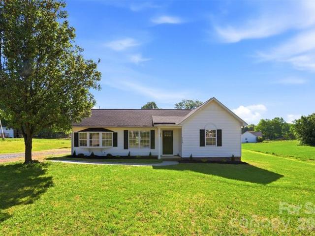 612 Meadowview Dr, Monroe, NC 28110