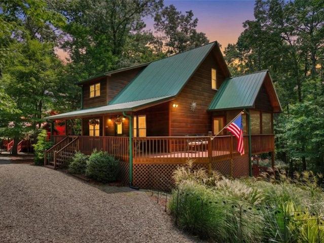 612 Medina Ct, Ellijay, GA 30540