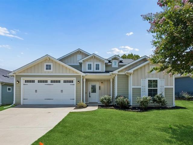 612 Myers Dr, Lake Dallas, TX 75065