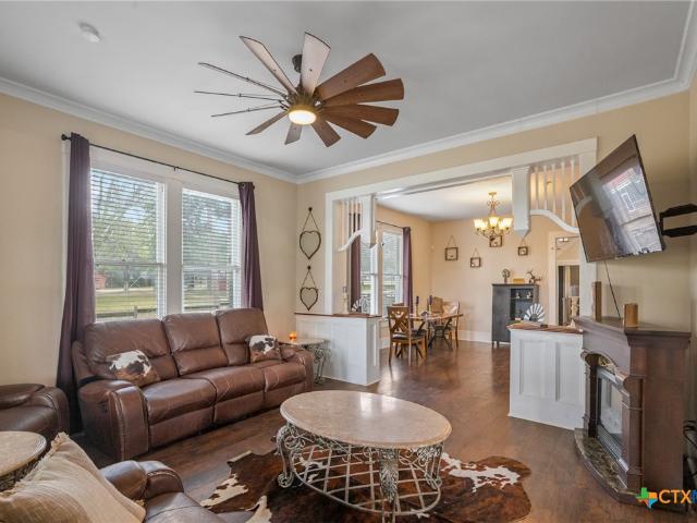 612 N Wilbern