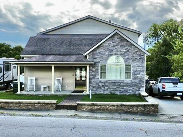 612 N Broadway St, Carlisle, KY 40311