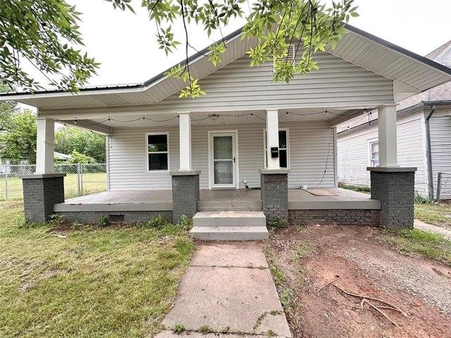 612 N Hobson Ave, Shawnee, OK 74801