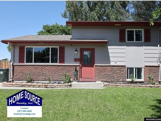 612 Northview Dr, Riverton, WY 82501