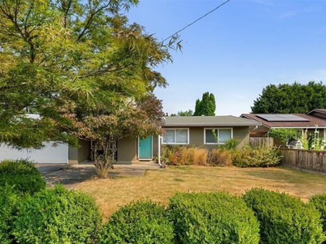 612 S 188th St, Burien, WA 98148