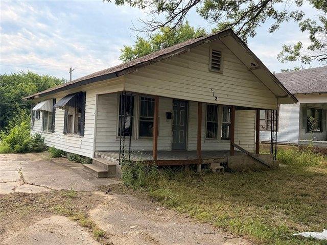 612 S Wewoka Ave, Wewoka, OK 74884