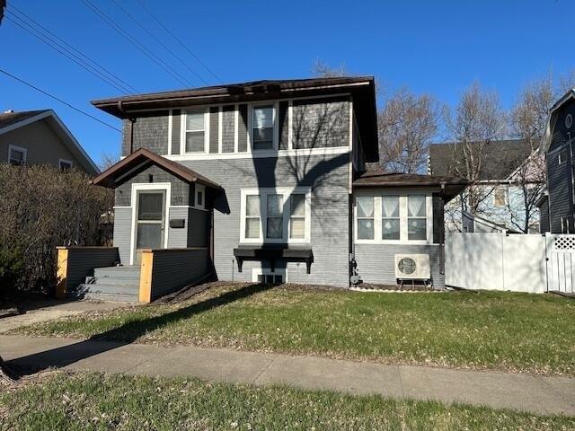 612 S Arch St, Aberdeen, SD 57401