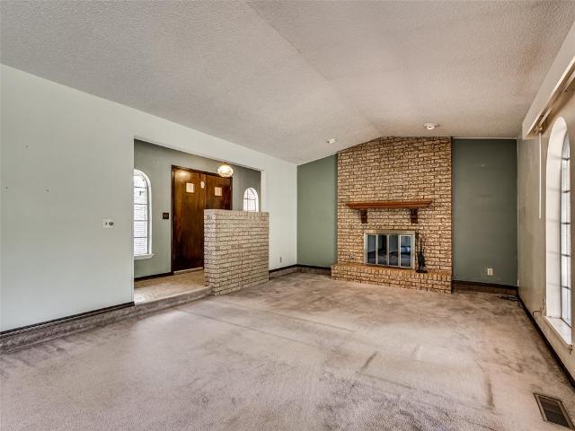 612 Saint James Place