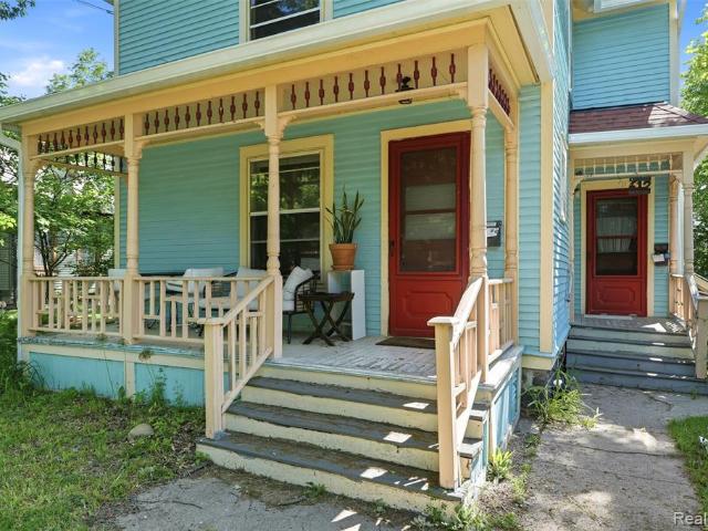 612 Spring Street