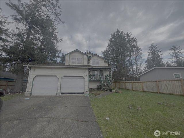 612 Sunset Ave NE, Ocean Shores, WA 98569
