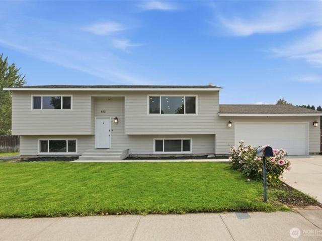 612 N Conway Pl, Kennewick, WA 99336