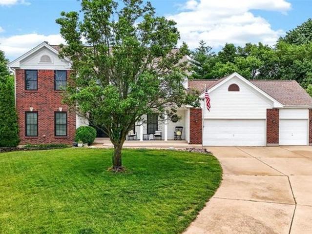 612 Royal Pine Ct, Lake Saint Louis, MO 63367