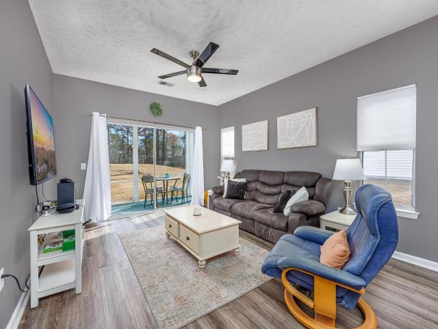 612 River Oaks Dr. 55 C