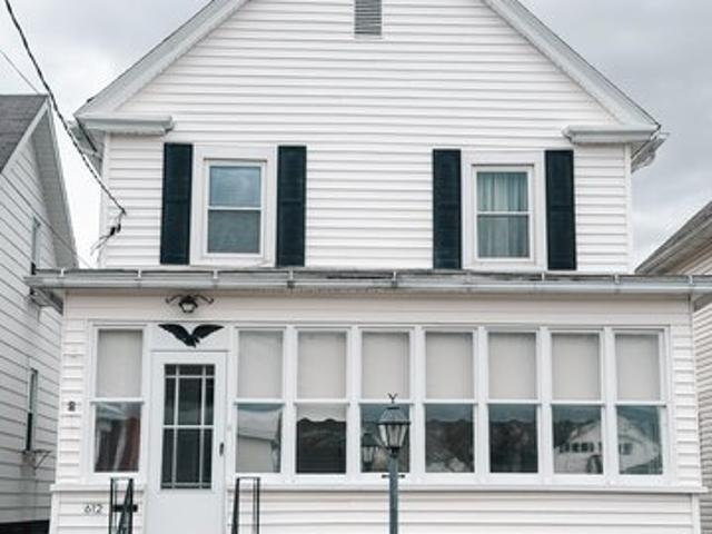 612 W 16th St, Tyrone, PA 16686
