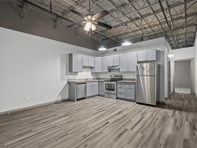 612 W Texas Avenue 228