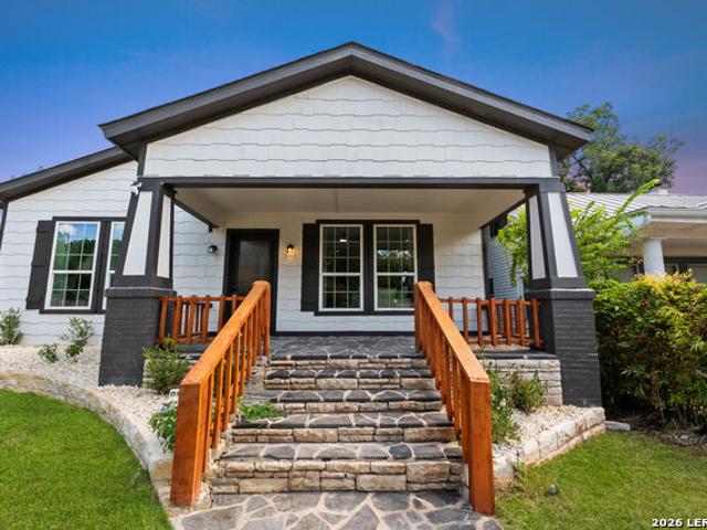 612 W Magnolia Ave