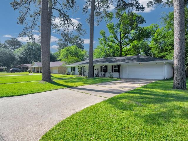 612 Willow Bend Dr