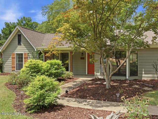 612 Trailwood Drive