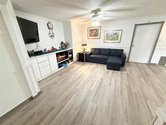 612 Vine Street