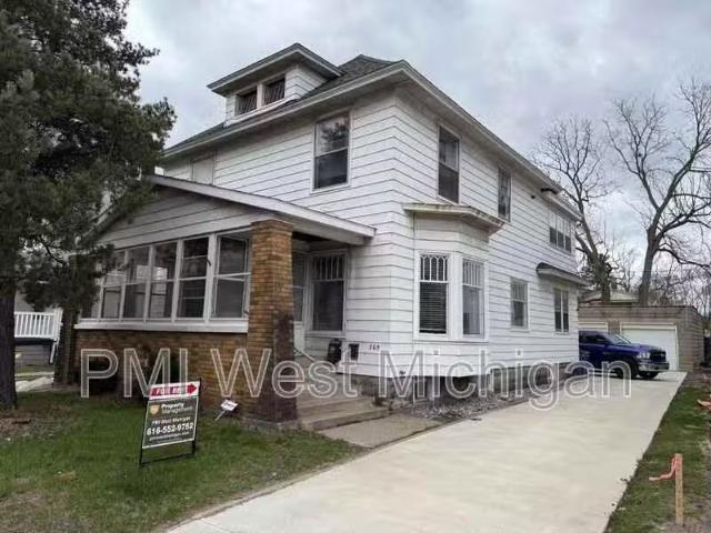 61346039 865 Leonard St Nw