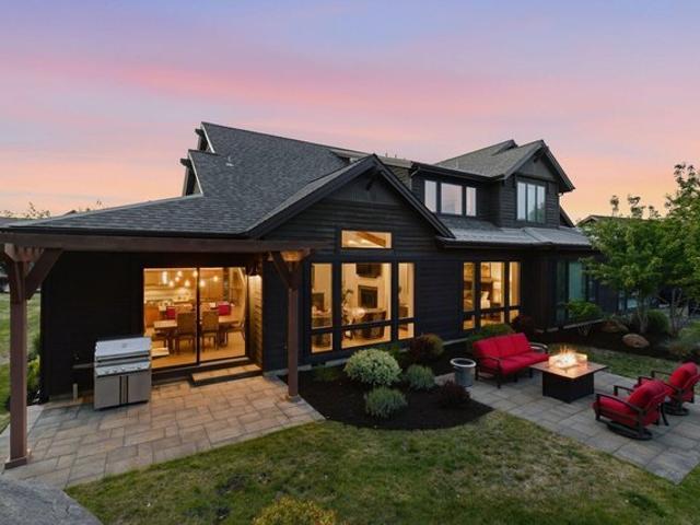 61348 Triple Knot Rd, Bend, OR 97702