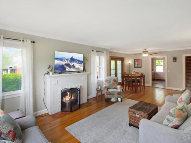 6134 Cherokee Drive