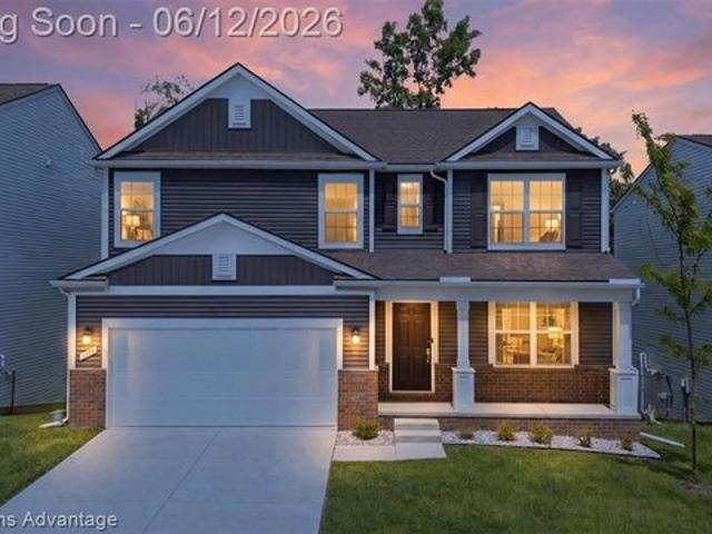 6134 Fieldstone Cir, South Lyon, MI 48178