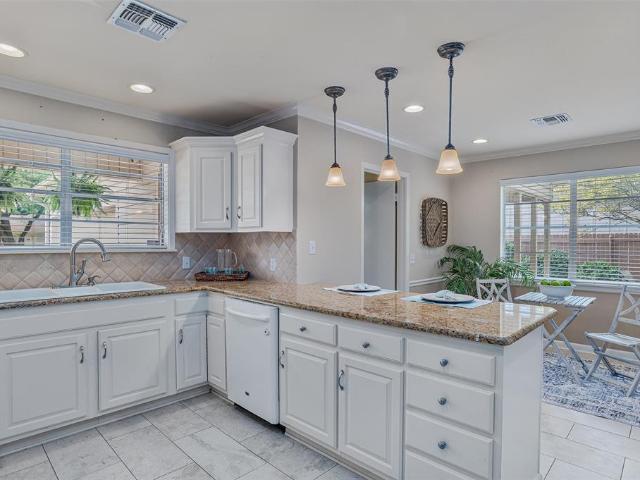 6134 Lovers Lane