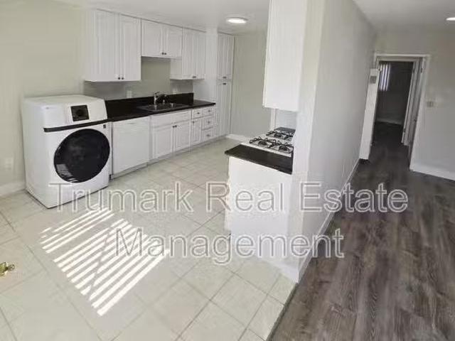 61352920 433 W Garfield Ave #A