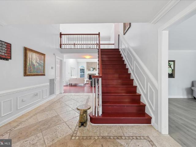 6135 Fieldcrest Court