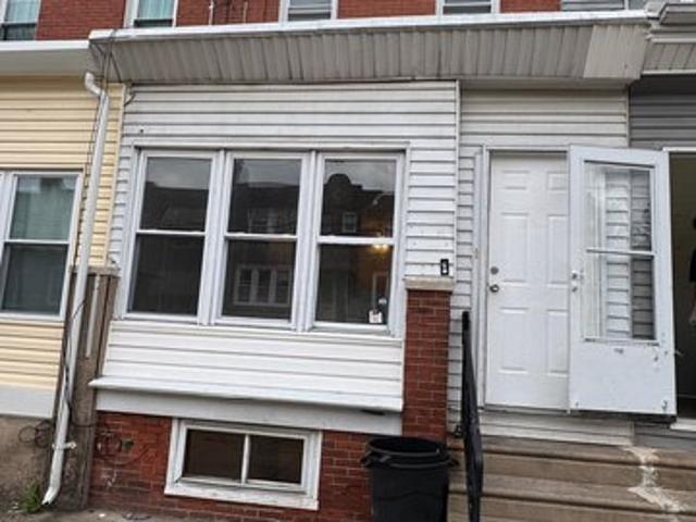 6135 Hegerman St, Philadelphia, PA 19135