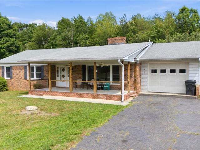6135 Stanleyville Drive