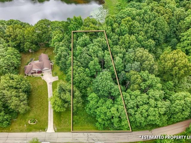 6135 Sweet Clover Hills Dr, Jonesville, MI 49250