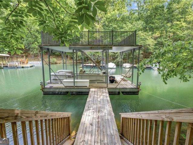 6135 White Oak Drive