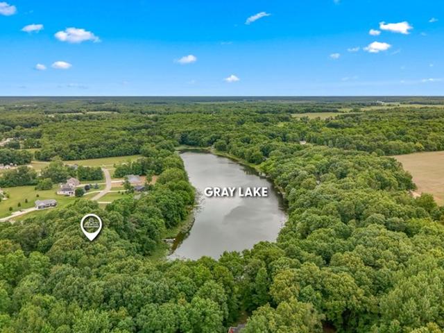 6135 6 Sweet Clover Hills Dr, Jonesville, MI 49250