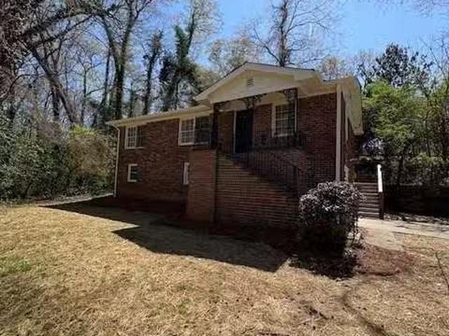 61367676 2068 Kenwood Pl Se