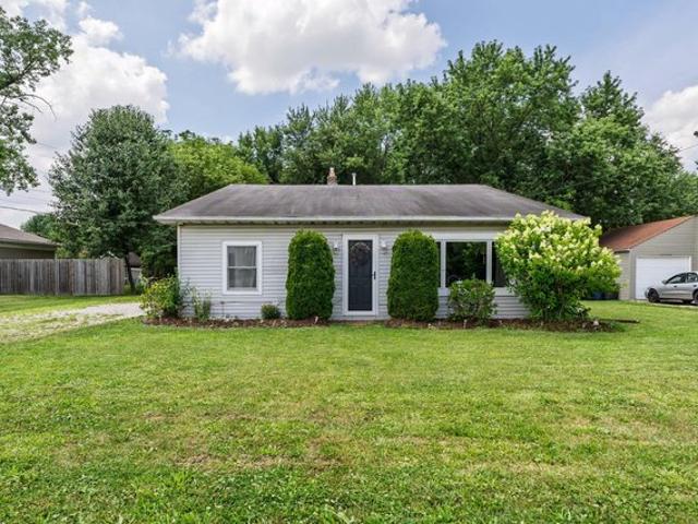 6136 Mink St SW, Pataskala, OH 43062