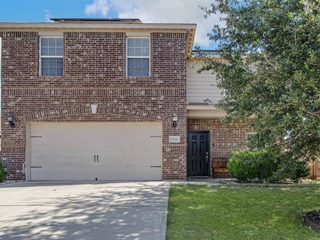 6136 Nathan Creek Dr, Fort Worth, TX 76179