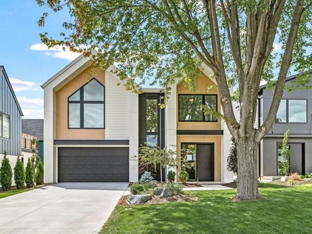 6136 Oaklawn Ave, Edina, MN 55424