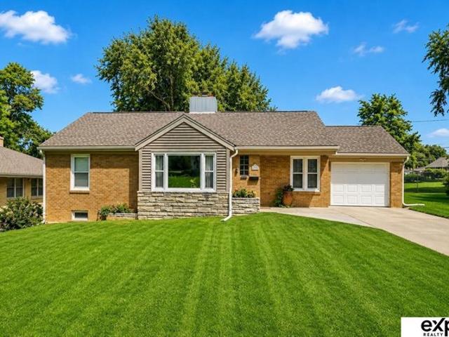 6136 Lafayette Ave, Omaha, NE 68132