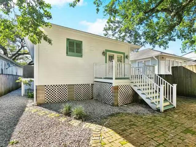 61376774 2714 Palmer Ave