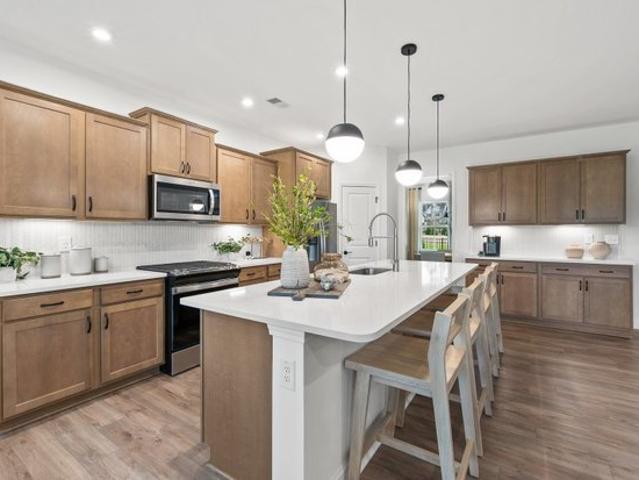 6137 Marigold Way, Atlanta, GA 30349