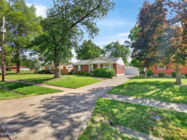 6137 Middlerose Cir